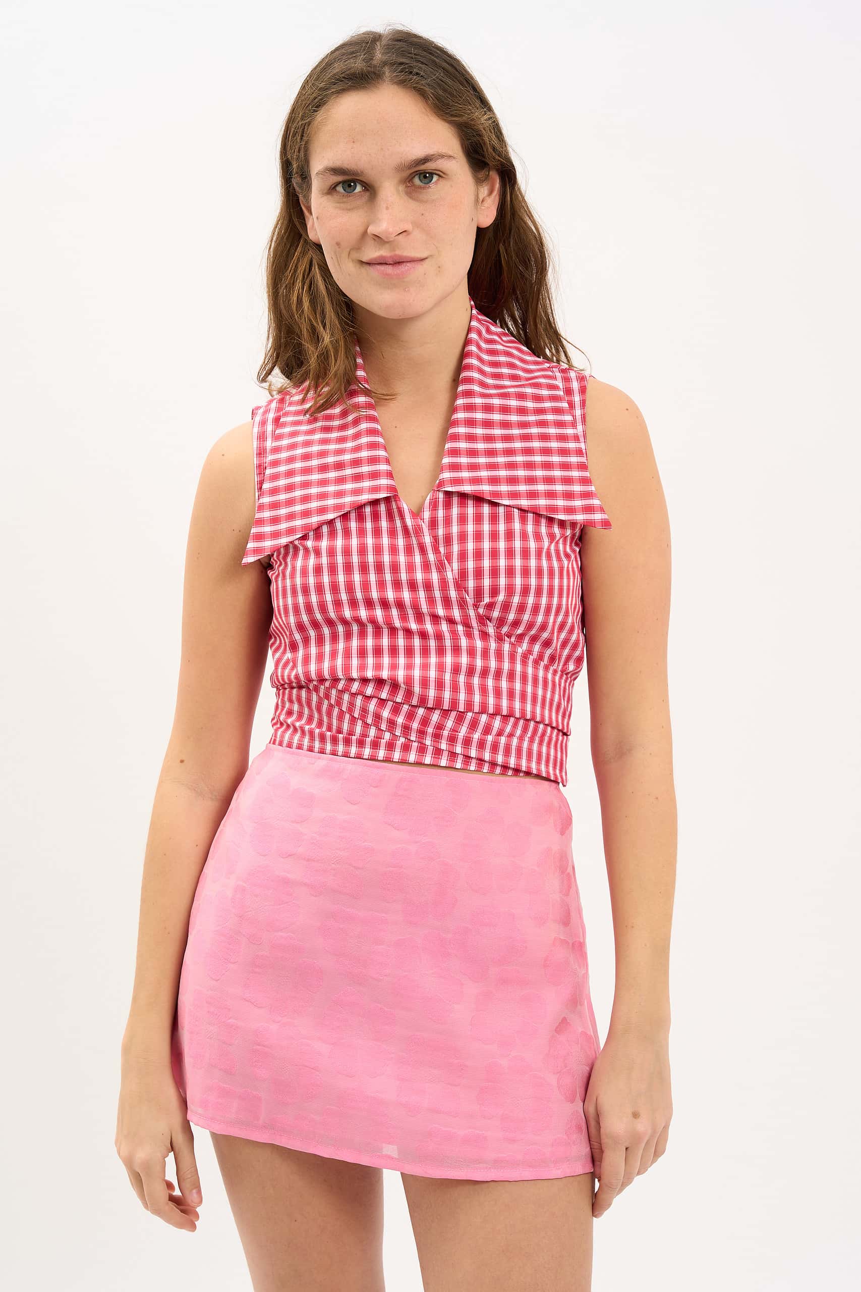 LA BADOULE LOOK 26 – JULIENNE red checked pointed collar wrap cotton ...
