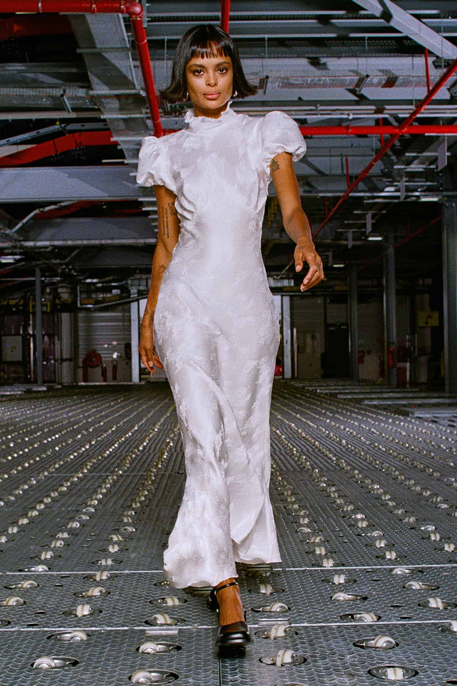 LA POUPETTE RUNWAY LOOK 33 – MORANE White silk floral long romantic ...